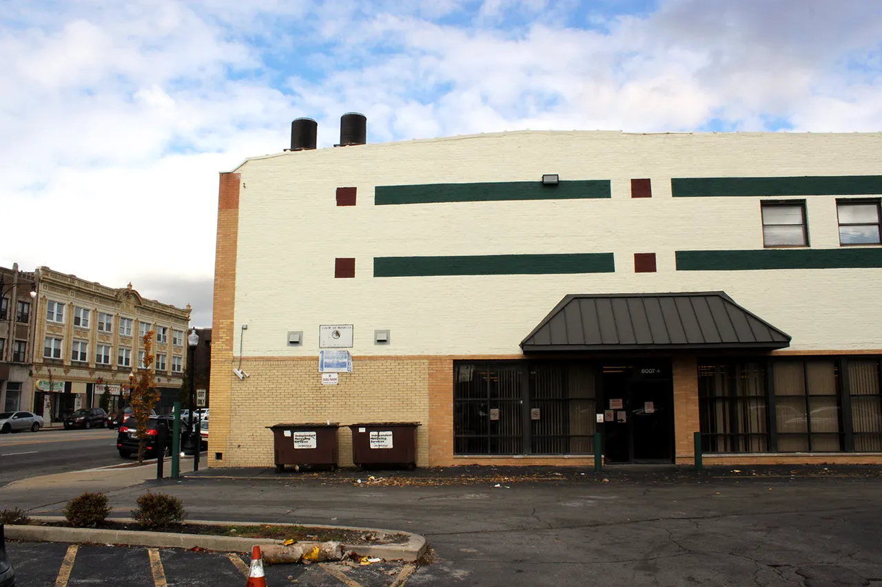 Under Fire For Its Immigration Detention Business, A Private Prison ...