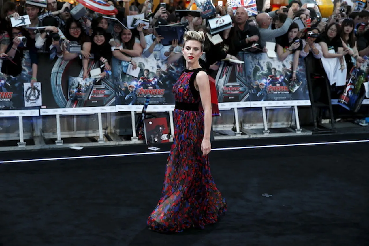 Scarlett Johansson Says Latest Quote About Her Trans Role Is ‘Taken Out ...