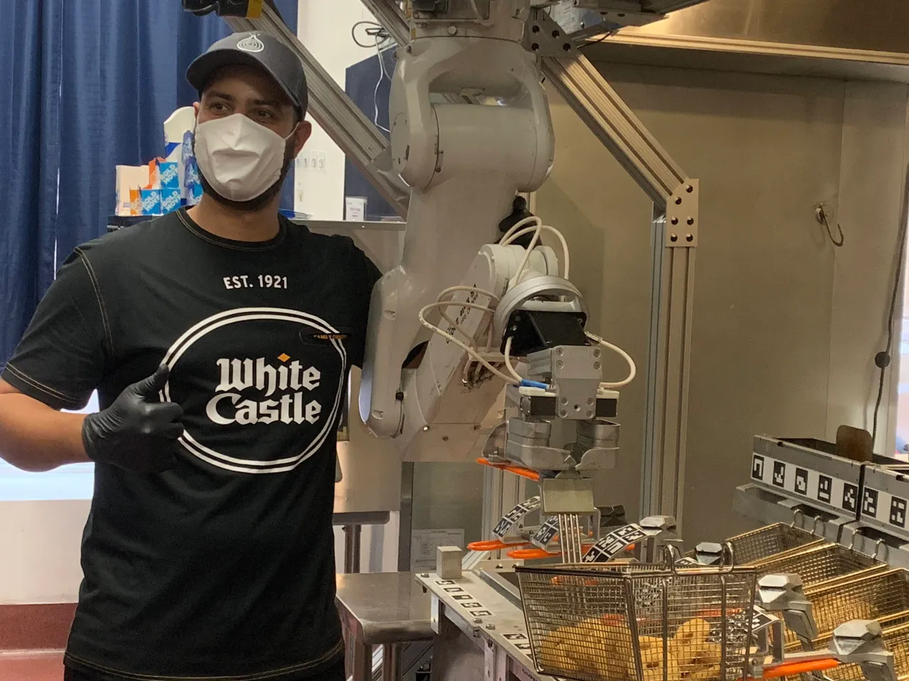 Major Fast Food Chain Ramps Up Use Of Robot Fry Cooks | The Daily Caller