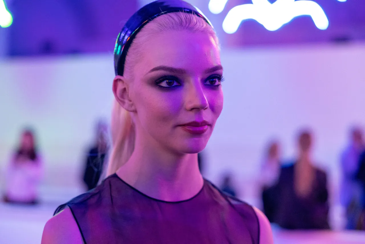 Anya Taylor-Joy Does Wild Car Stunts On Screen But Admits She Doesn’t ...