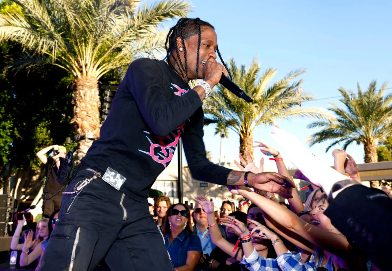 Bodycam Video Shows Travis Scott Arguing With Police During Arrest ...