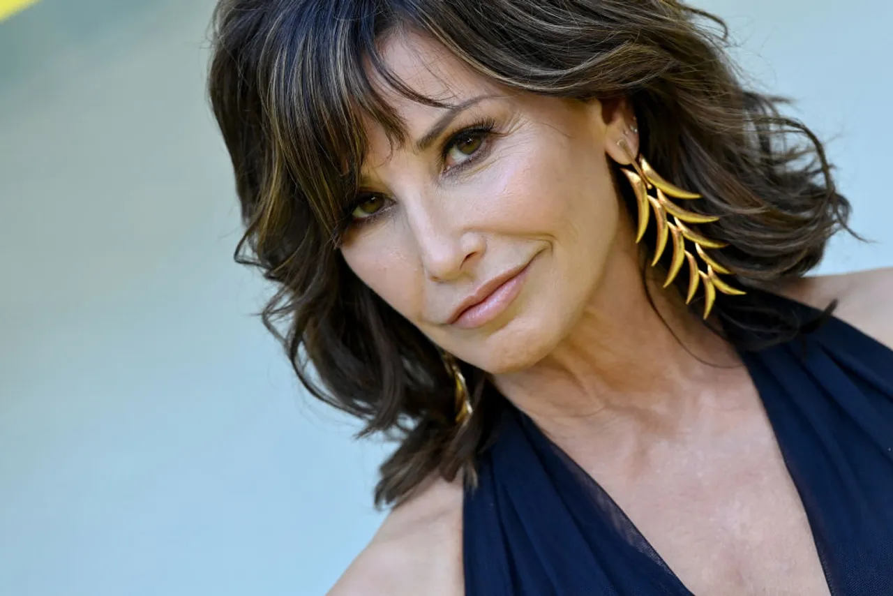 Gina Gershon Describes Sex Scene With Tom Cruise That Took An ...