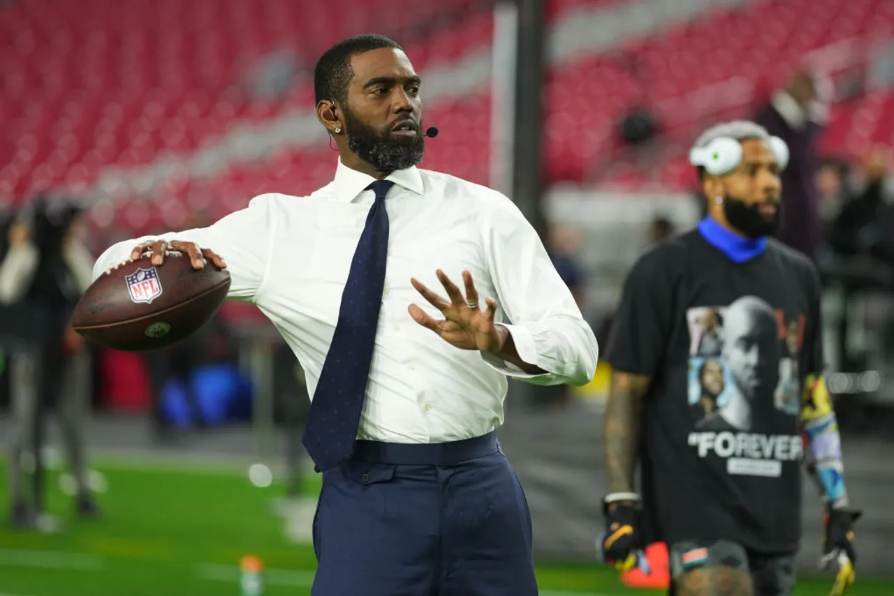 NFL Legend Randy Moss Asks For Prayers Amid Health Battle | The Daily ...