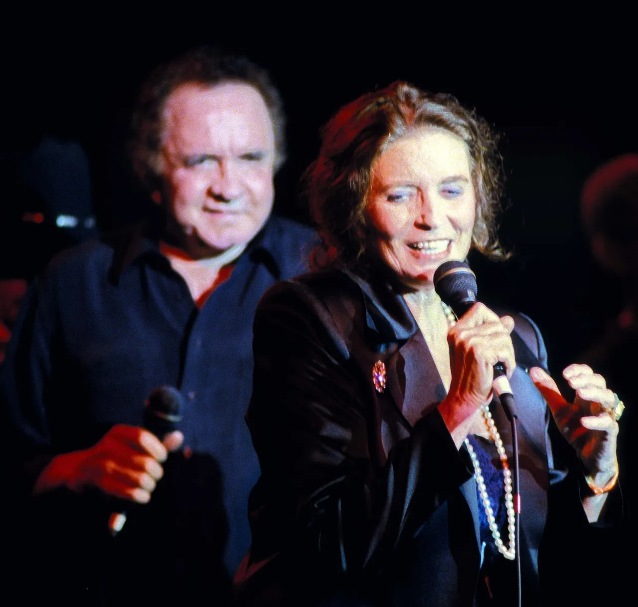 Country Music Hall Of Fame Announces Two Mega Stars, Legendary Producer ...