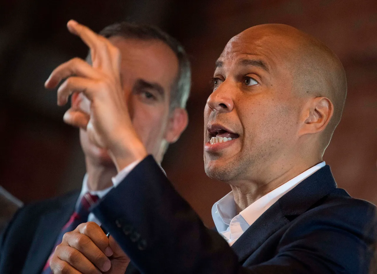 Cory Booker Staffer Reportedly Arrested On Gun Charges Shortly Before ...