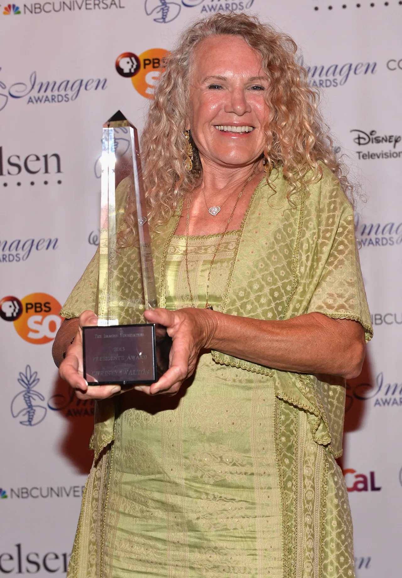 Walmart Heiress Christy Walton Reportedly Promotes Anti-Trump Protest ...