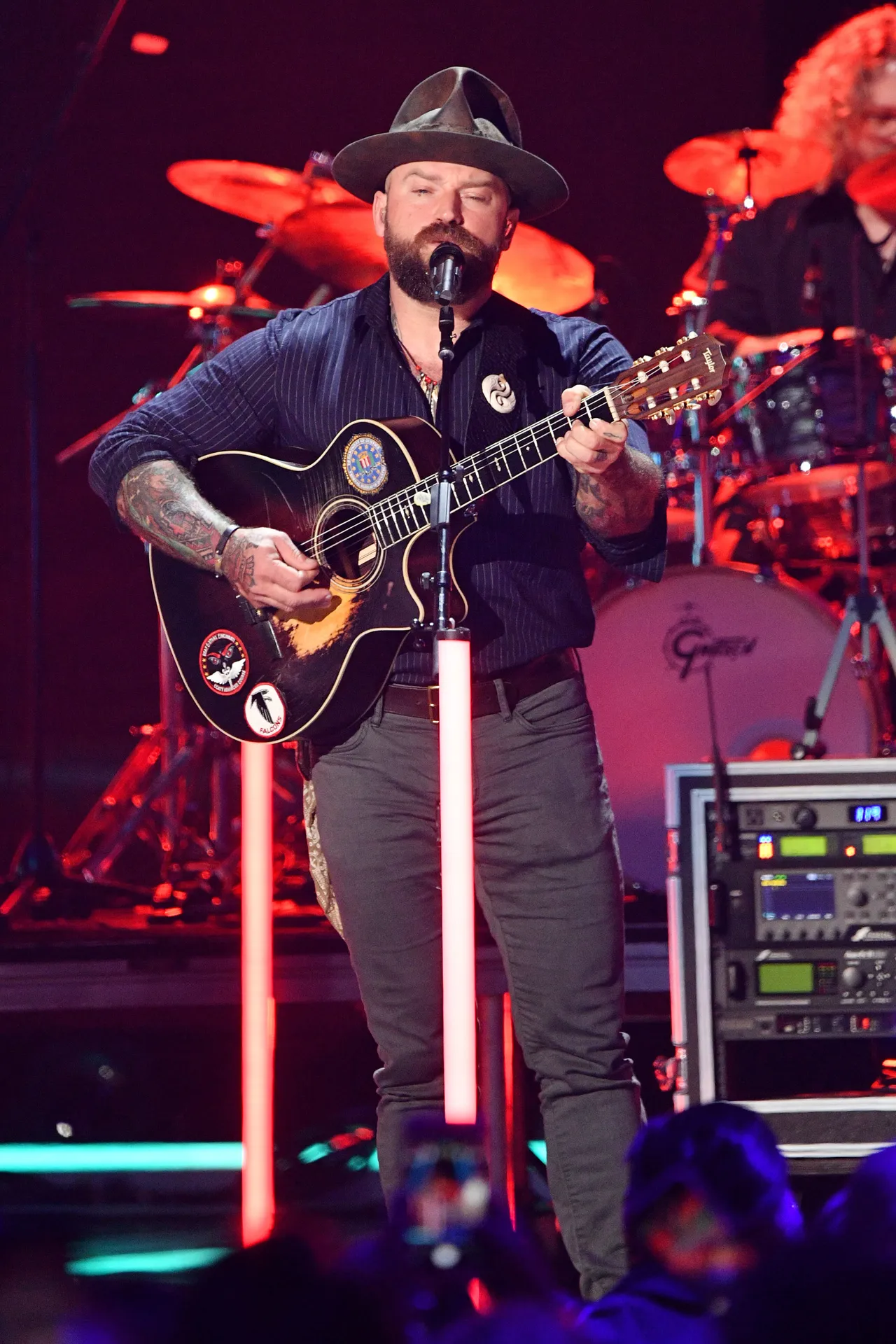 Country Singer Zac Brown Says He’s Willingly Going Into Debt To Perform ...