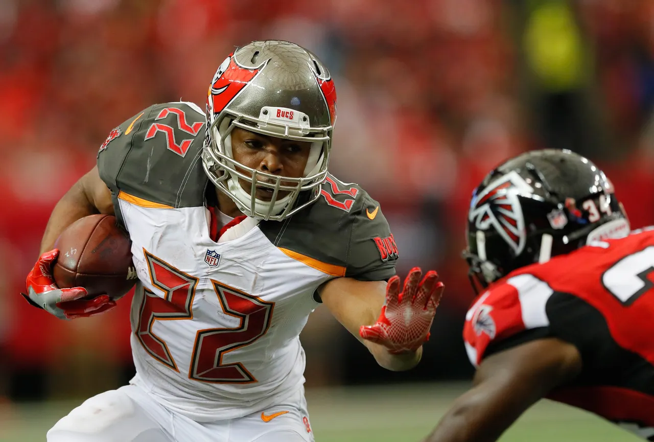 Family Of Former NFL All-Pro Running Back Doug Martin Break Their ...
