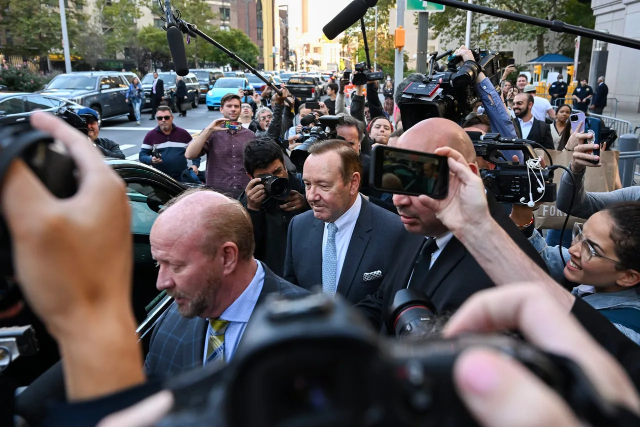 Kevin Spacey Admits He’s Homeless In Aftermath Of Sexual Assault ...