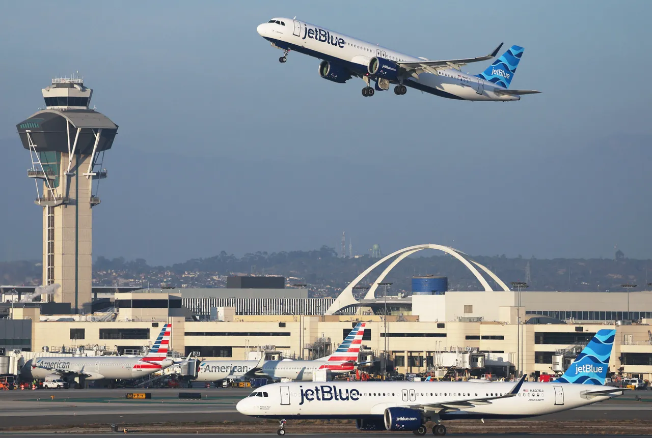 JetBlue Pilot Claims Plane Nearly Collided With US Air Force Tanker ...