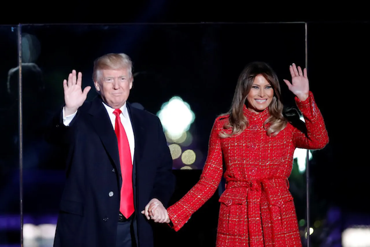 Merry Indeed: Melania Wows In Red Coat At Lighting Of National ...