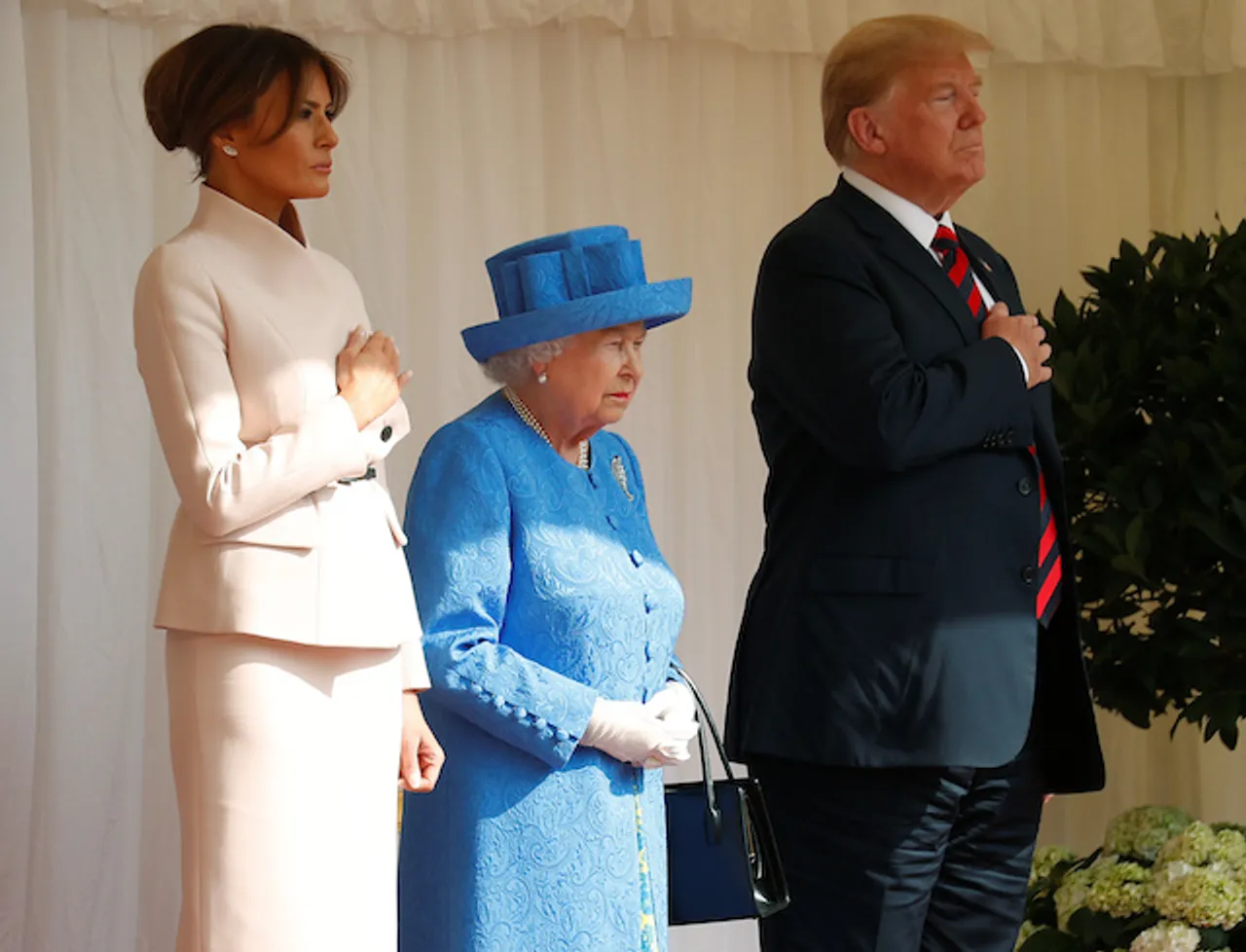 Melania Meets Queen Elizabeth II In Classic Pale Pink Suit Skirt ...
