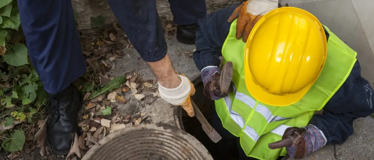 Sewer Worker Dies After Muslim Doctors Refuse To Treat His ‘Unclean ...