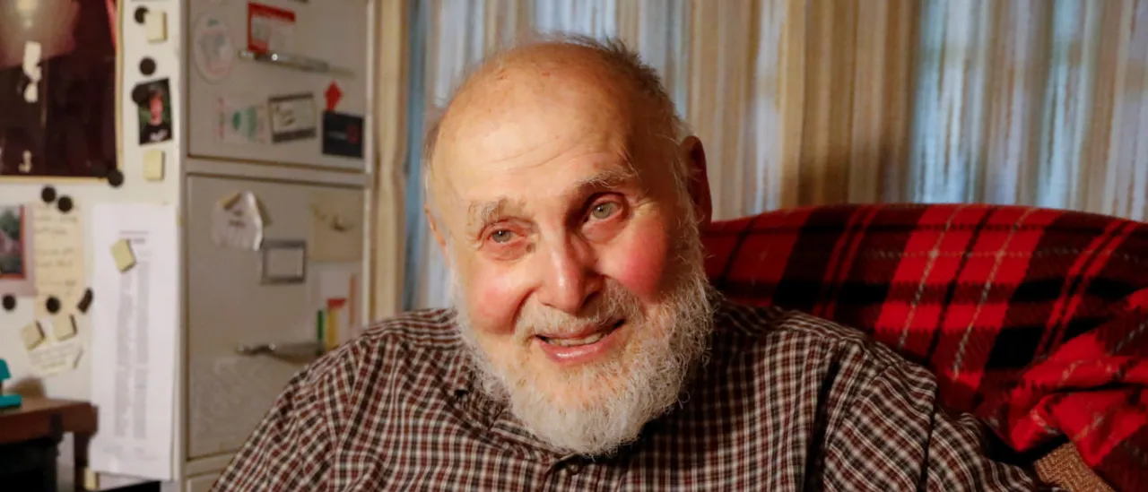 American Inventor Of ‘Optical Tweezers’ To Share 2018 Nobel Prize In ...