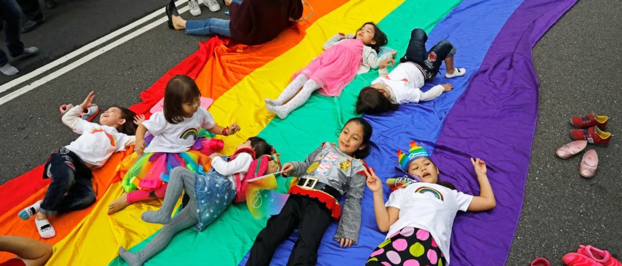 Inside The Online Community Facilitating The Gender Transitions Of 5 ...