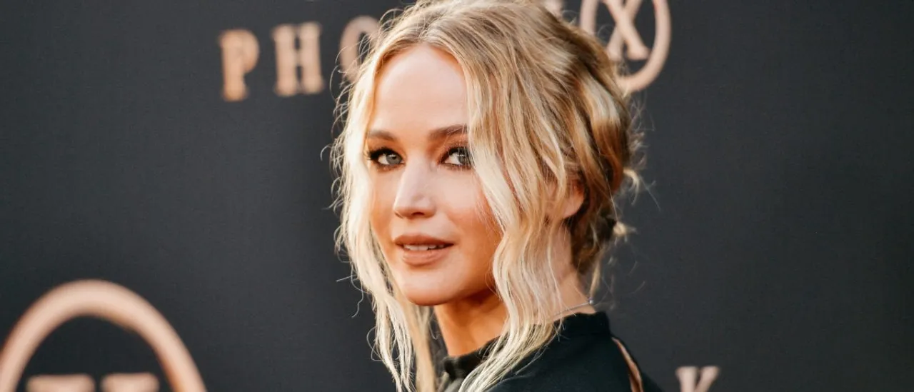 Jennifer Lawrence Says It’s ‘Extremely Important’ People Demand Right ...