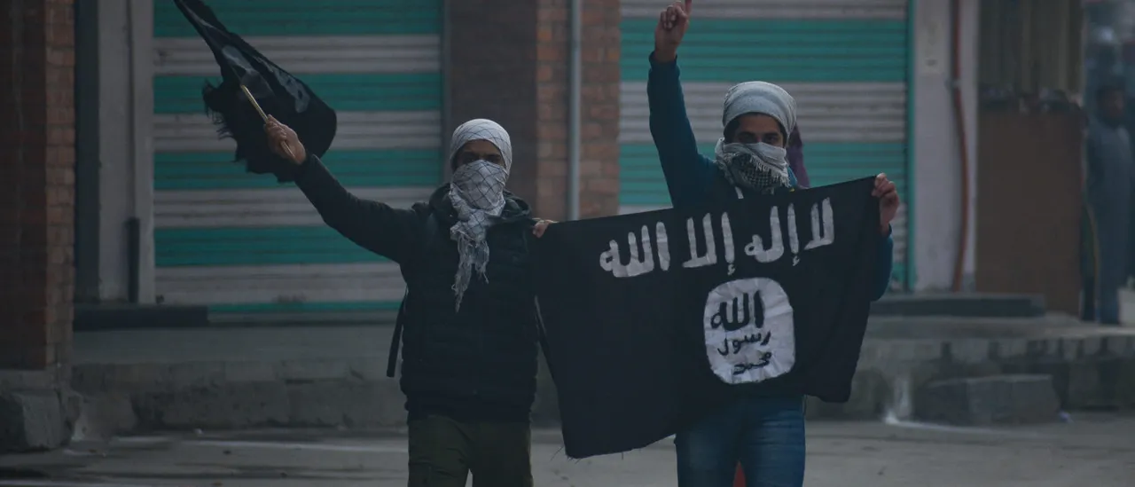 American Father And Son Arrested After Allegedly Joining ISIS | The ...