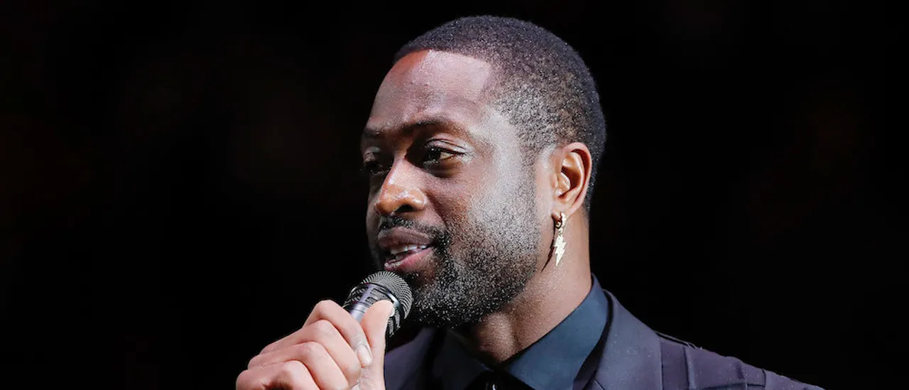 Dwayne Wade And Miami Heat’s Udonis Haslem Feed Hundreds Of Frontline ...
