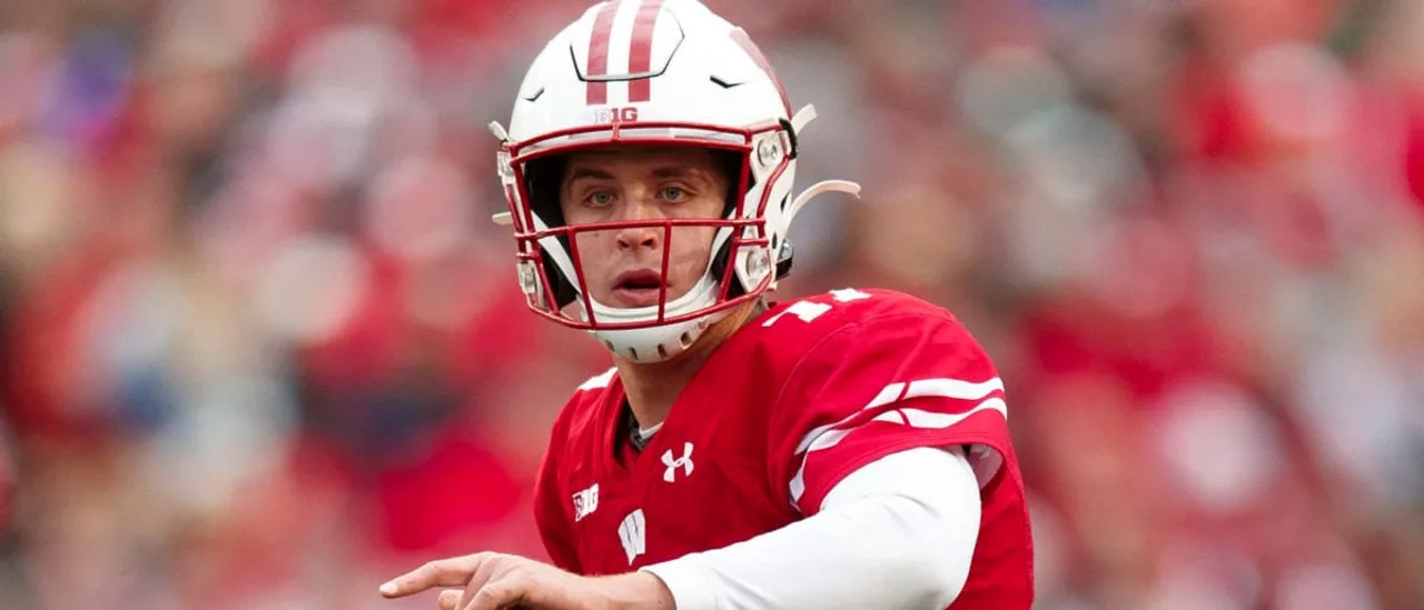 Wisconsin Football Players Begin Conditioning And Strength Training ...