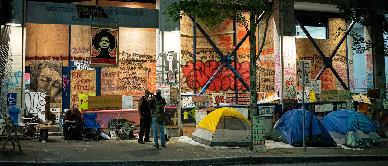 Seattle Police Start To Clear CHOP, Make 23 Arrests Following Mayor’s ...