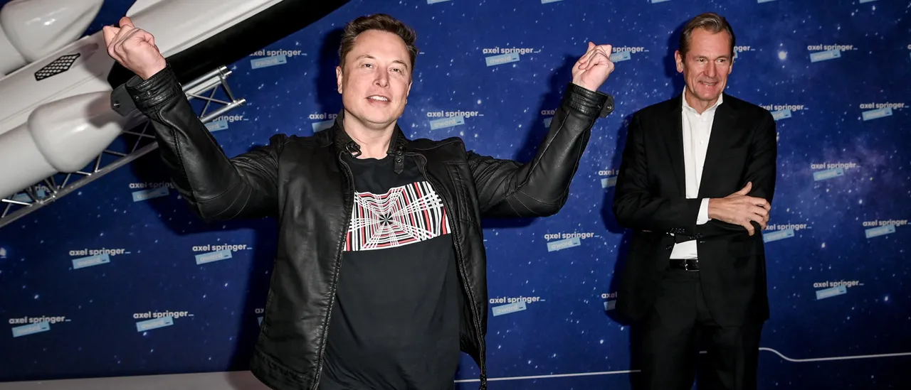 Elon Musk Says He Has A Monkey That Can Play Video Games With Its Mind ...