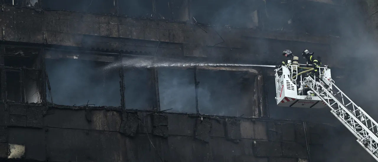 Massive Fire Engulfs 42 Floor Skyscraper In China | The Daily Caller