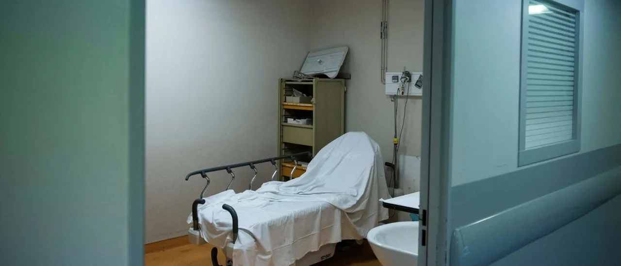 Cadaver Transport Worker Finds Severed Heads By Office Desk After ...