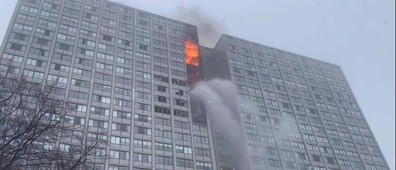 At Least 1 Dead, Multiple Injured After Massive Fire In Chicago High ...