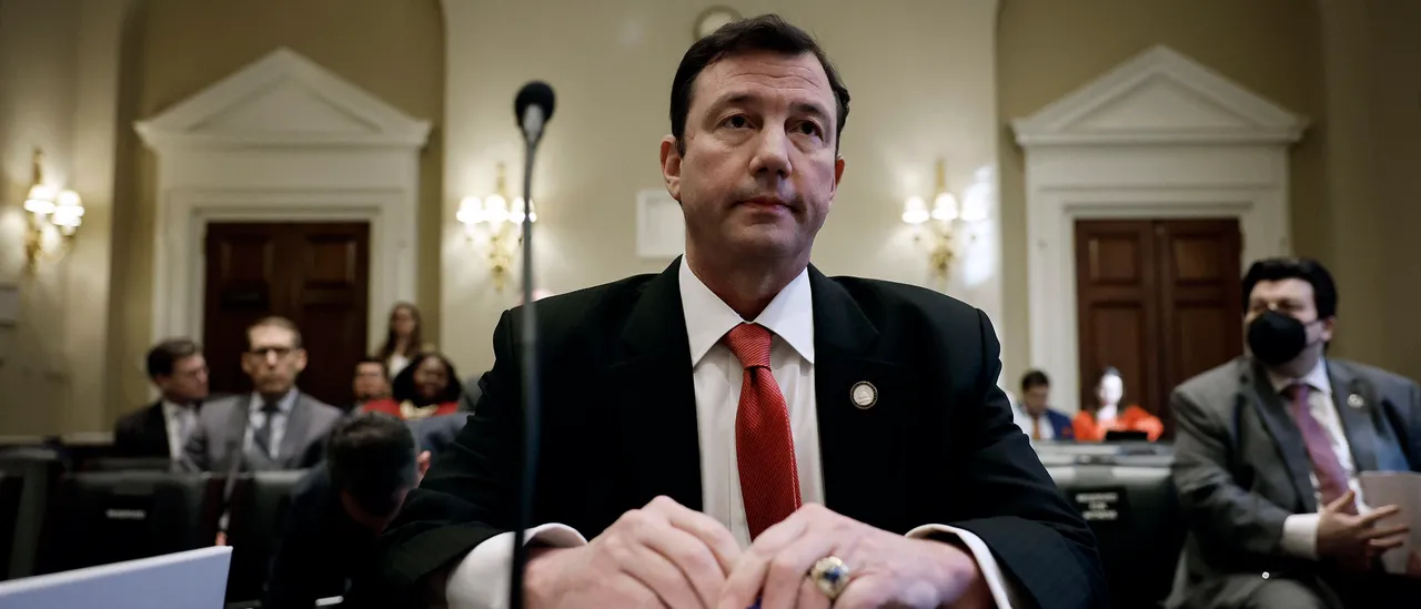 White House Ousts Top Official Over Misuse Of Govt Funds Following ...