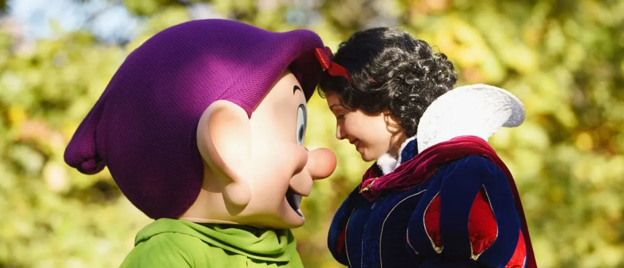 Disney Backtracks Claims About Their ‘Politically Correct’ Snow White ...