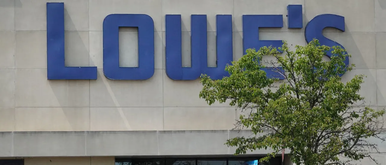 Lowe’s Worker Brutally Beaten After She Tried To Stop 3 Shoplifters ...