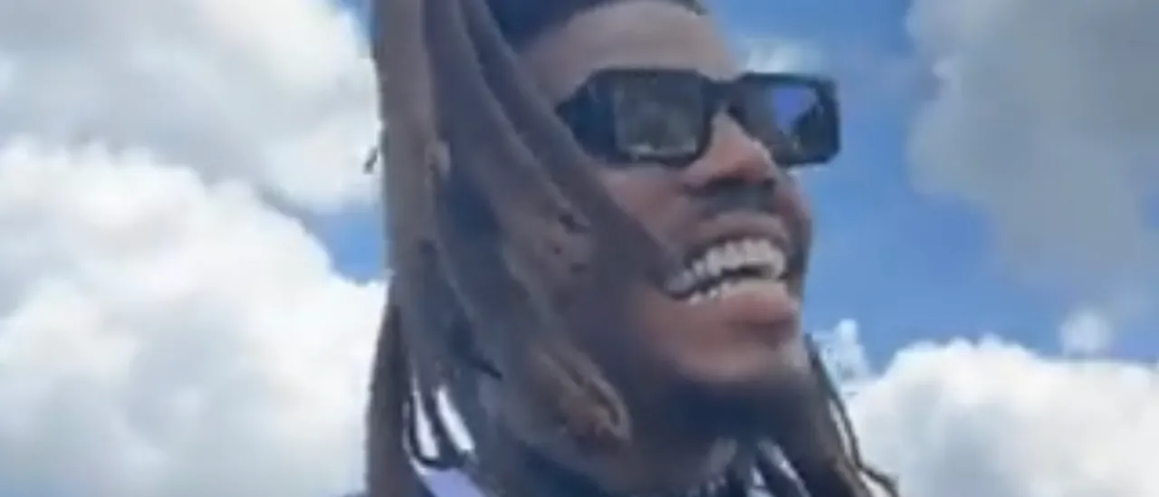 Cam Newton Taunts Fan With Obscene Gesture After Being Heckled | The ...