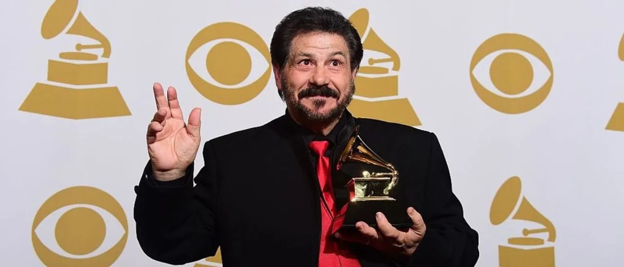 Famous Country Singer Jo-El Sonnier Dies At 77 After Standing Ovation ...
