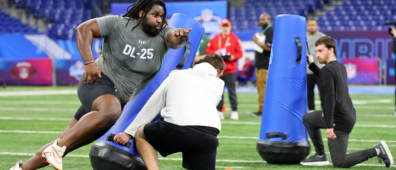 Police Arrest Top NFL Prospect T’Vondre Sweat For Alleged DWI: REPORT ...