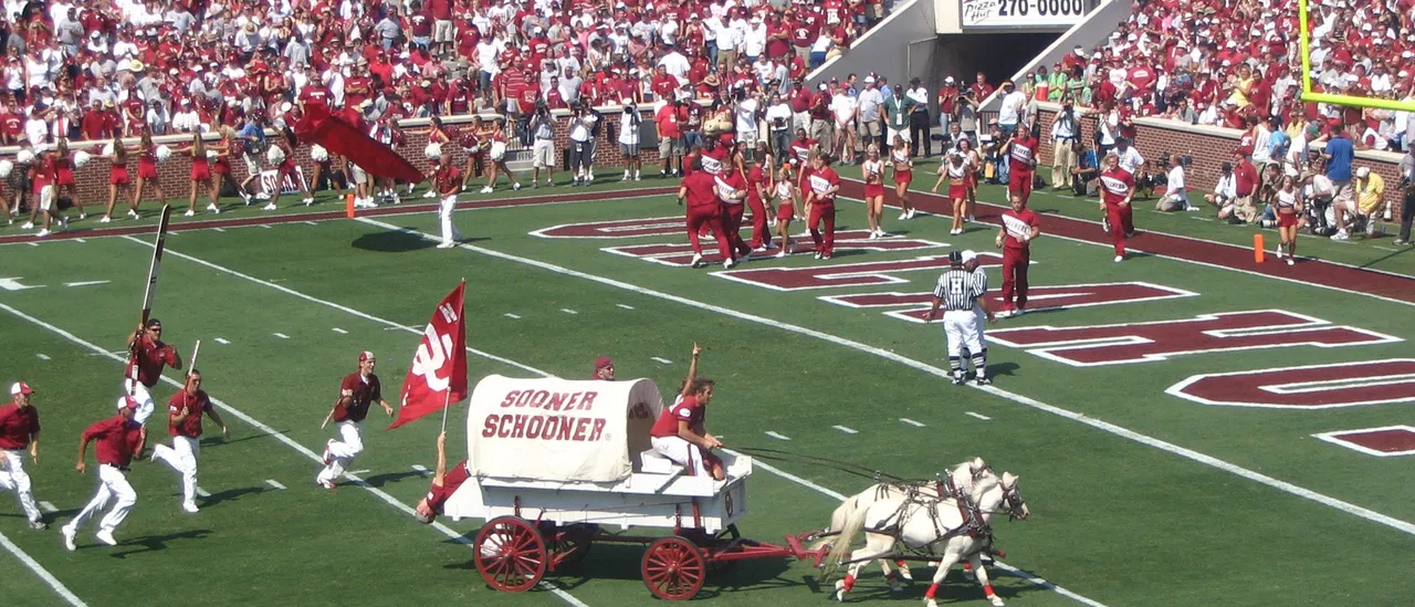 Oklahoma College Football Stadium Belts Out Patriotic Country Song To ...