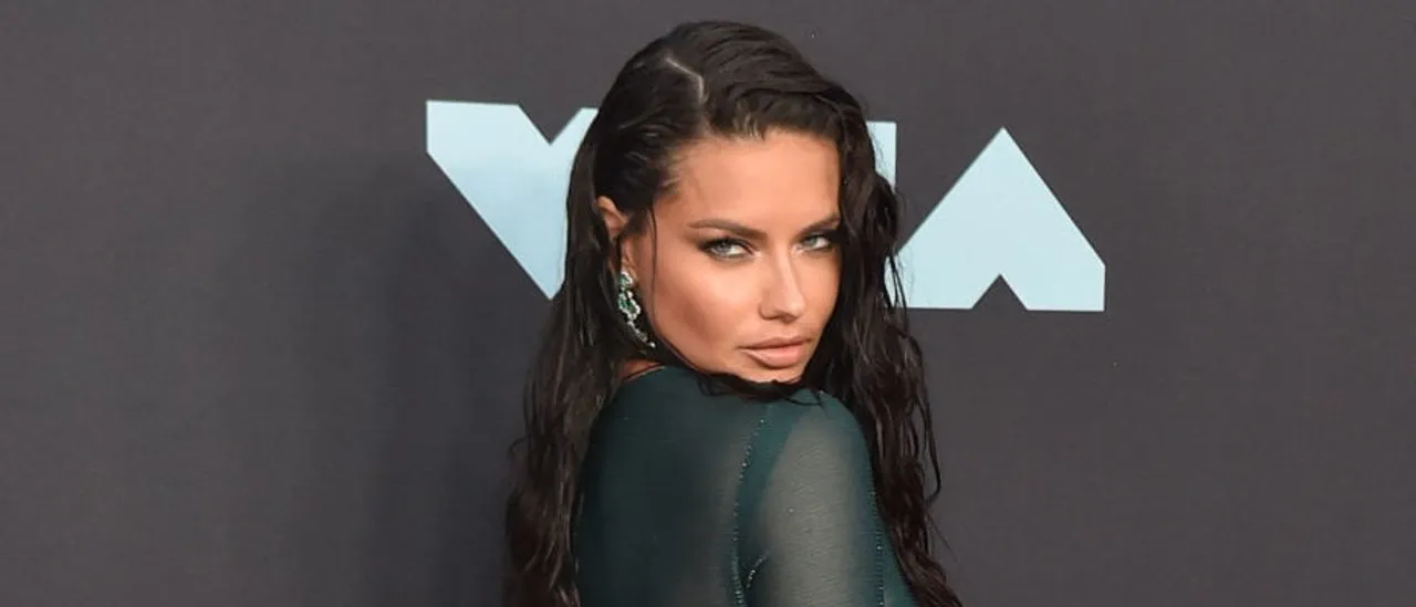 Victoria’s Secret Supermodel Adriana Lima Announces Her Return To The ...