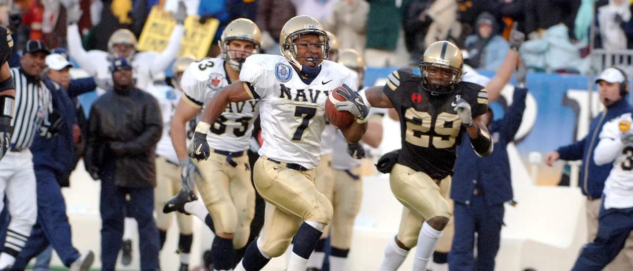 Ticket Prices For Iconic Army-Navy Game Are Incredibly Expensive, And A ...
