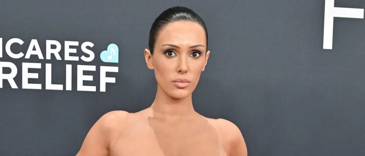 Kanye West Makes Total Fool Of Himself In Post-Grammy Video | The Daily ...