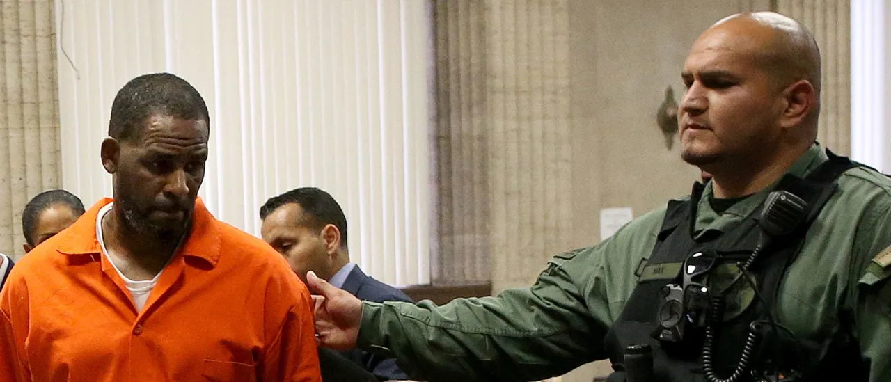 REPORT: R. Kelly Alleges He Was Rushed To Hospital In Prison Murder ...