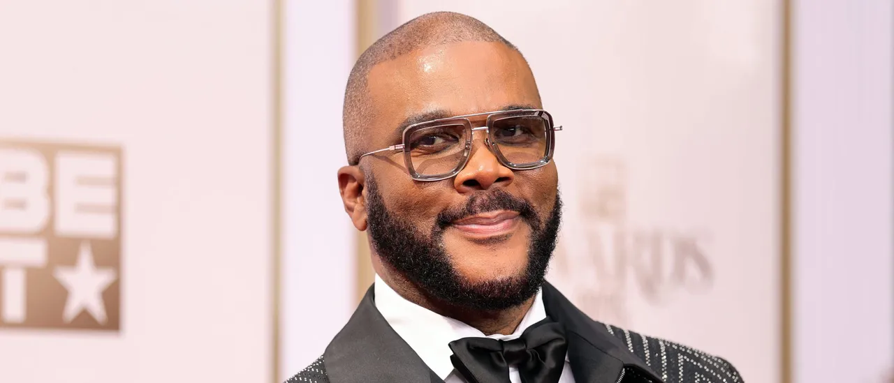 Actor Derek Dixon Sues Tyler Perry For Sexual Assault, Harassment | The ...