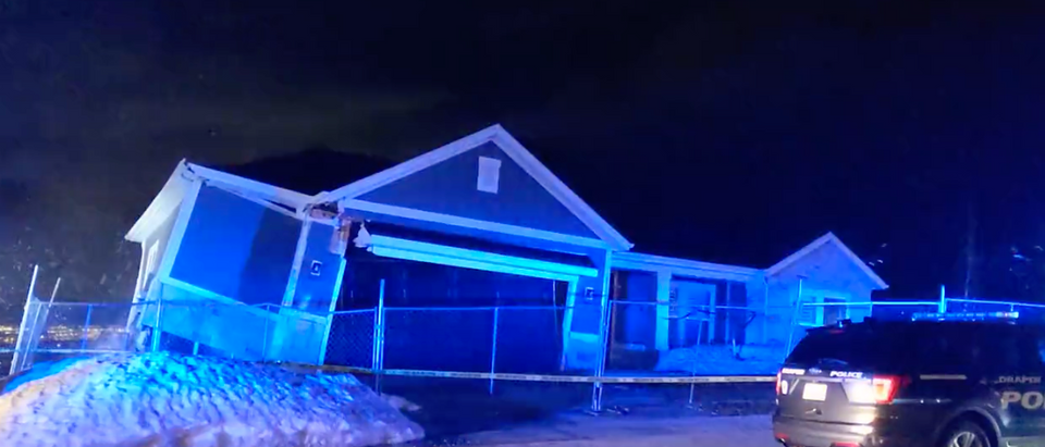 Two Utah Homes Slide Off Cliff Into Canyon After Being Deemed Unsafe ...