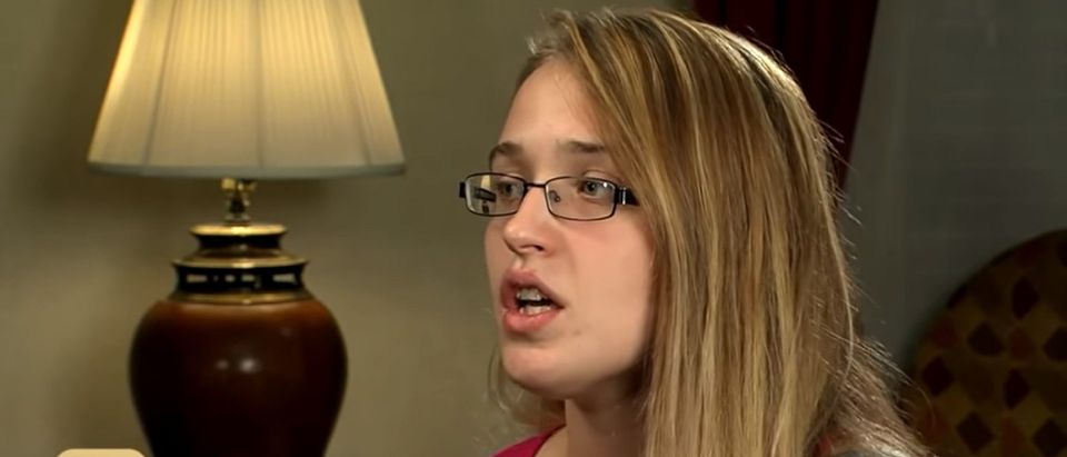 Anna ‘Chickadee’ Cardwell Dead At 29 After Cancer Diagnosis | The Daily ...